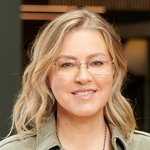 Simone Walraven - Omroep MAX